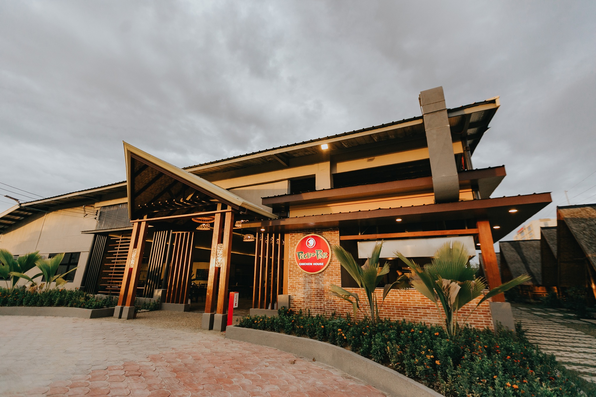 Amenities & Services – Cebu Westown Lagoon